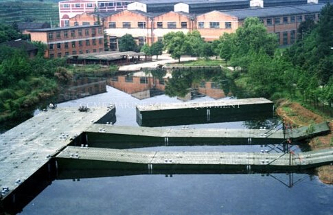 Factory Price Floating Deck Barges For Sale docking floating pontoons systems