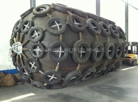 Marine high performance pneumatic rubber fenders