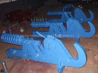 Marine towing hook, release hook, quick release hook, quick release mooring hook