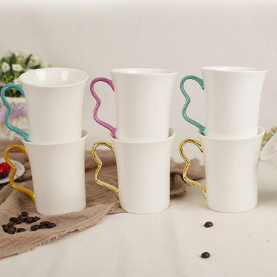 V Shape Custom Printed Ceramic Mugs , Large Ceramic Coffee Mugs 9*10.3*6cm