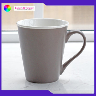 Handmade Custom Made Ceramic Mugs Commercial Use White Porcelain Material