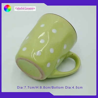 Customized Embossed Coffee Green Stoneware Mugs Used As Kitchenware