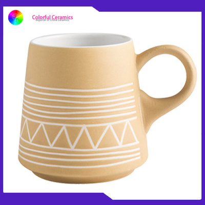 Different Size Silkscreen Coffee Mugs Stoneware Advertising Low Water Absorption