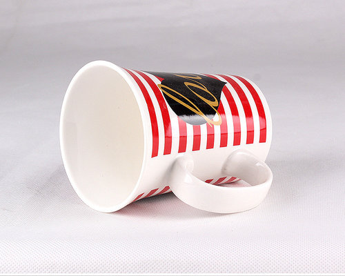 Large Capacity Decal Coffee Mug Red Heart Stripe Design For Household / Office