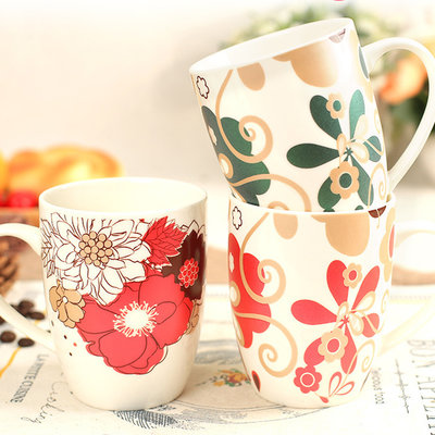 Lead Free Personalized Ceramic Coffee Mugs Chinese Style Flower Pattern Bullet Shape