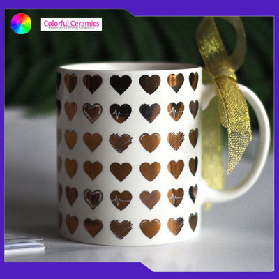 Nordic Pineapple Custom Ceramic Coffee Mugs Safe Cadmium Free 7.8*9.3cm