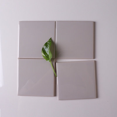 Drak Gray 10 X 10 Ceramic Wall Tiles Anti Scratch For Bathroom Decoration