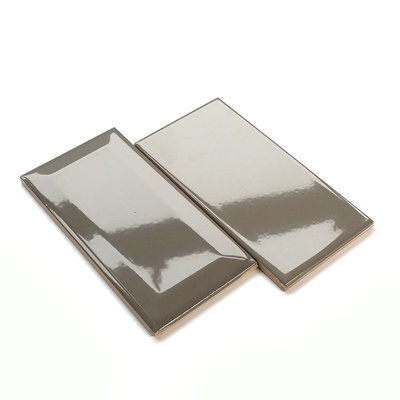 Glossy Glazed Subway Kitchen Room Wall Tiles 75 X 150mm Grey Slip Resistance