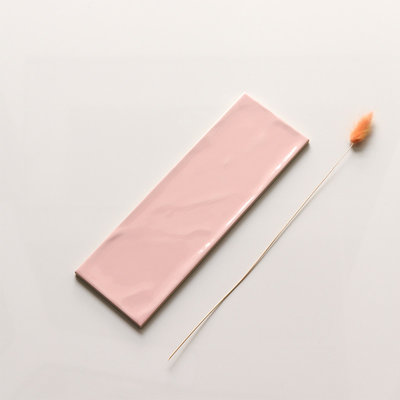 Handmade Custom Tiles Pink Bevelled Kitchen Tiles 10x30 Cm Slip Resistance
