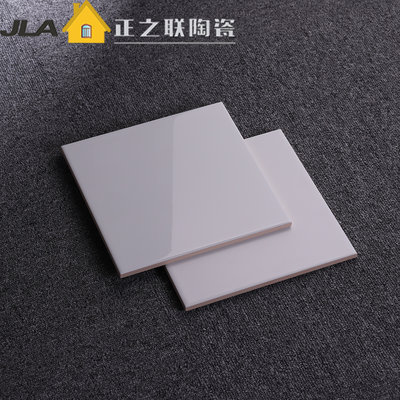 Modern White Polished Porcelain Tile Porcellanato Floor Tiles 150x150mm