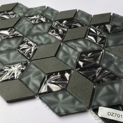 Non Slip Crystal Glass Mosaic Tiles Washroom Hexagon Shaped Floor Tile 300X300