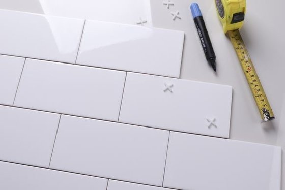 White Kitchen Bathroom Ceramic Subway Wall Tile , Ceramic Glazed Wall Tiles