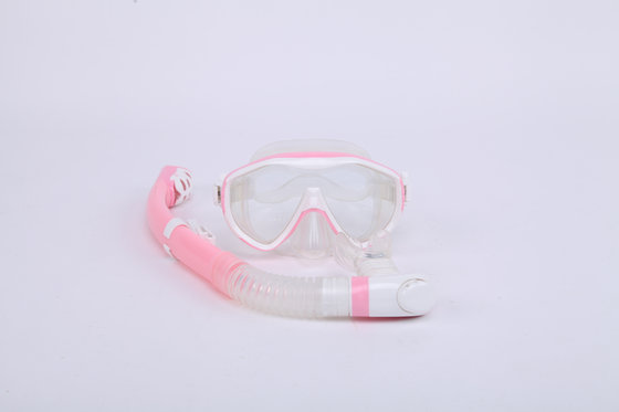 Latest Design Silicone Tempered Glass Scuba Diving Mask Snorke Set