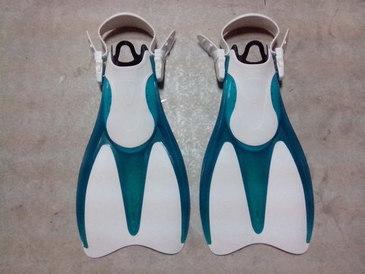 Unique EVA TPR Freediving Fins Open Heel Fins with Adjustable Strap