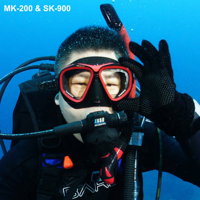 Adult Red / Black Bendable Snorkel with Silicone Mouthpiece