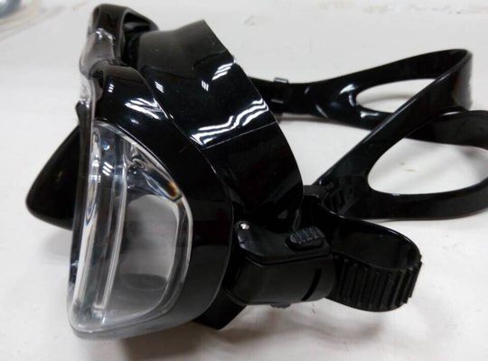 Professional Adult Silicone Low Volume Free Diving Mask with Four Window