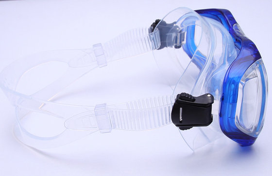 Multifunctional Transparent 4 Window Free Dive Mask for Premium Vision