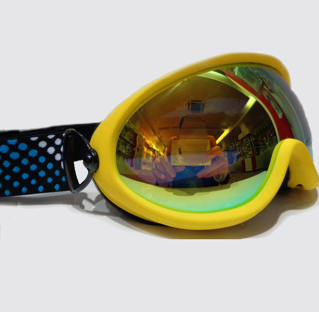 REVO Gold Mirrored Lens Anti Fog Snow Goggles for Mens , Womens , Youth