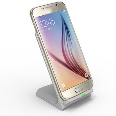 2018 cheap Dock Charging Station Qi Fast Wireless Charger fast phone pad stand for iPhone and for Samsung supplier