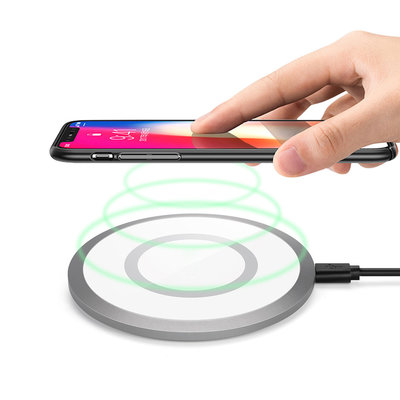 Wireless Charging Pad for Apple 7.5W Power Quick Charging support OEM Fast charger for Android mobile phone supplier