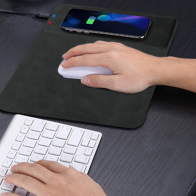 MOUSE PAD WIRELESS CHARGER 2018 10W 2 int 1 q black fast wireless phone charger large pu mouse pad for mobile phones supplier