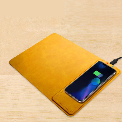 MOUSE PAD WIRELESS CHARGER 2018 10W 2 int 1 q black fast wireless phone charger large pu mouse pad for mobile phones supplier