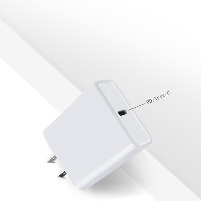 24W EU PD TRAVEL CHARGER TYPE-C 28W FAST CHRGER for Macbook compatible with HUAWEI QUICK CHARGE QC3.0/QC2.0 supplier