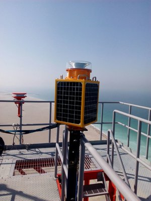 2000cd Type B Obstruction Lighting LED Telecom towers Transmission Lines Medium Intensity solar aircraft warning light