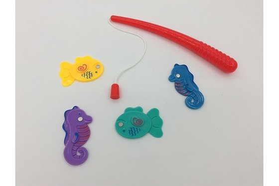 Kids Magnetic Fishing Game Set With Adorable Sea Horses And Fishing Rod supplier