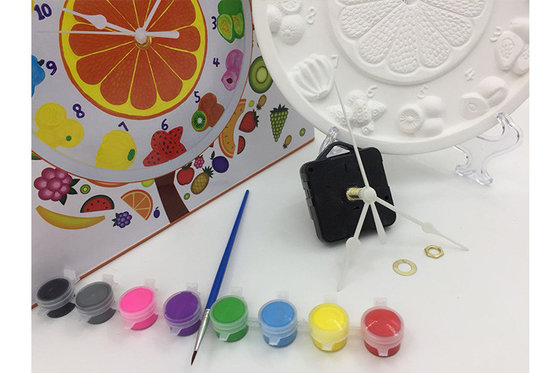 Fruit Style Arts And Crafts Toys Set DIY Painting Plaster Craft Clock Real Movement supplier