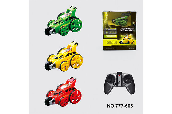 360 ° Spinning Transformer Remote Control Car Stunt Vehicle With Lights 2.4Ghz supplier