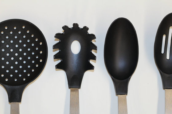 Betty Crocker Nylon Turners , Kitchen Products For Easy Hanging / Storage