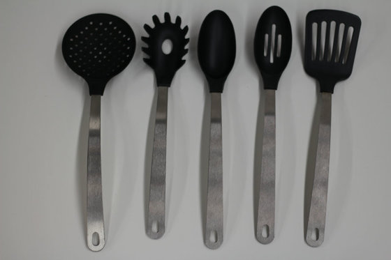 Betty Crocker Nylon Turners , Kitchen Products For Easy Hanging / Storage