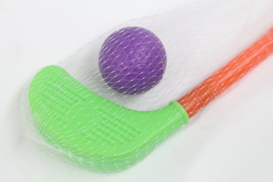 Mini golf en plastique pourpre vert de 22,5 enfants de pouce réglé pour des centres de soins de jour