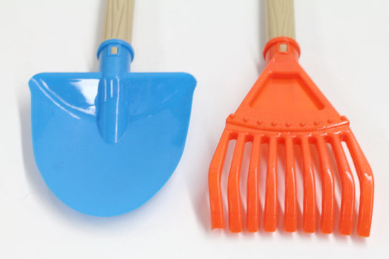 25" pelles en plastique bleues à plage pour des enfants, les jouets en plastique des enfants