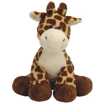 Beaux jouets de peluche de girafe de Brown reposant et tenant la pose