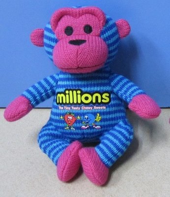 La peluche tricotée de singe joue des jouets de peluche