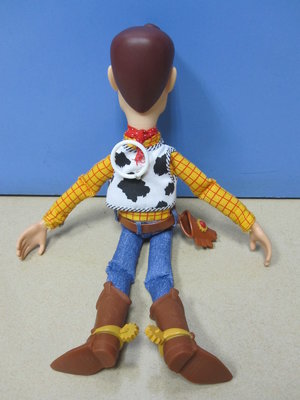 La peluche parlante de bande dessinée de Disney joue Pixar Toy Story parlant le nombre d'actions de Woody de shérif