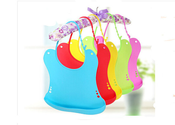 Unique Easy Washable Silicone Blank Baby Bibs With Plastic Backing , Personalized