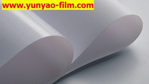 Coated frontlit for outdoor advertising signage
