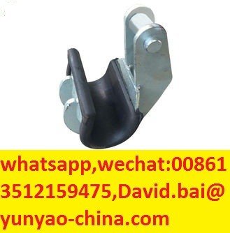 Insulated Type Overhead Line Stringing Tools Conductor Lifter For Lifting Rated Load 25kN With Rubber Protect Conductor