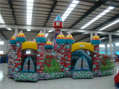 Kindergarden / Park Outdoor Inflatable Games Fireproof 12 * 10m