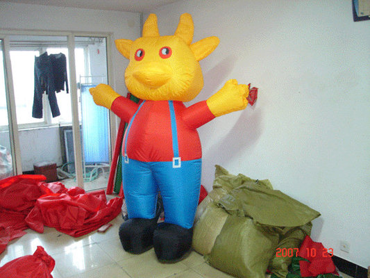 Cute Cartoon Inflatable Model , Inflatable Chimps For Commercial Advertising
