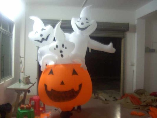 Fireproof Inflatable Halloween Pumpkins , High Tension Inflatable Kids Toys