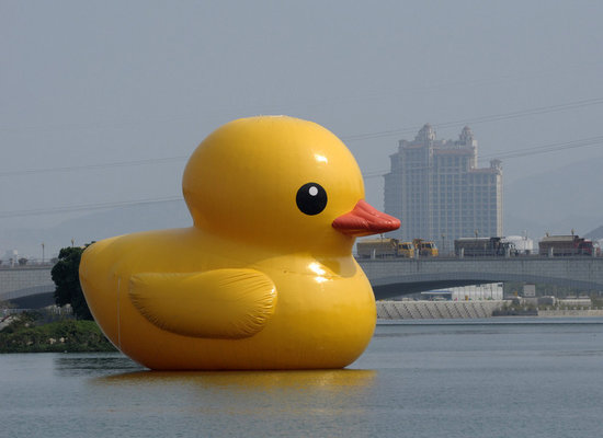 Giant Custom Inflatable Products , Water Floating Inflatable Yellow Duck