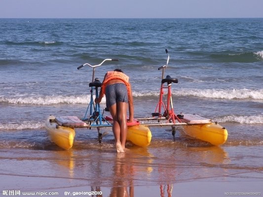 Sightseeing PVC Inflatable Water Bike Cycle Entertainment Equipment