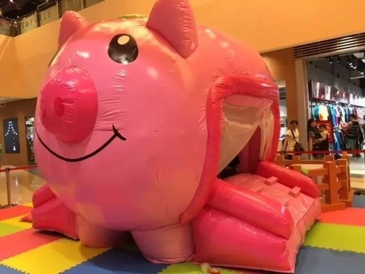 Cute Kids Inflatable Sports Games Inflatable Bounce House Pink Pig Shape 4 * 4m