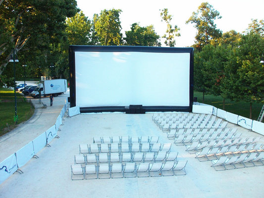 Portable Giant Outdoor Inflatable Movie Screen 0.9 Mm PVC Tarpaulin + 420D Oxford