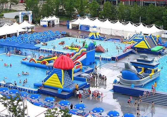 Multiple Inflatable Water Park Obstacle Course Sea Floating Amusement Park For Party