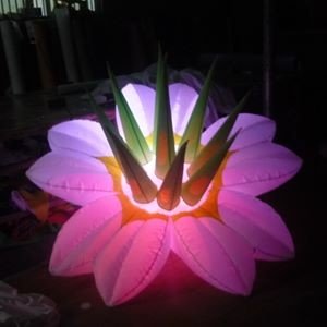 3 Meters Long White Inflatable Flowers For Decorative Advertising
